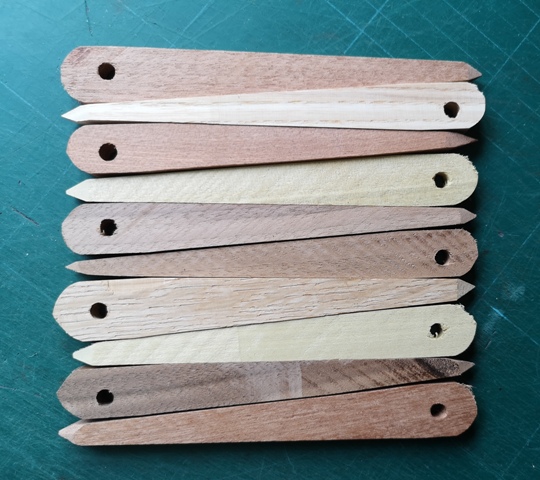 Fourteenacre | Traditional Purse net pegs